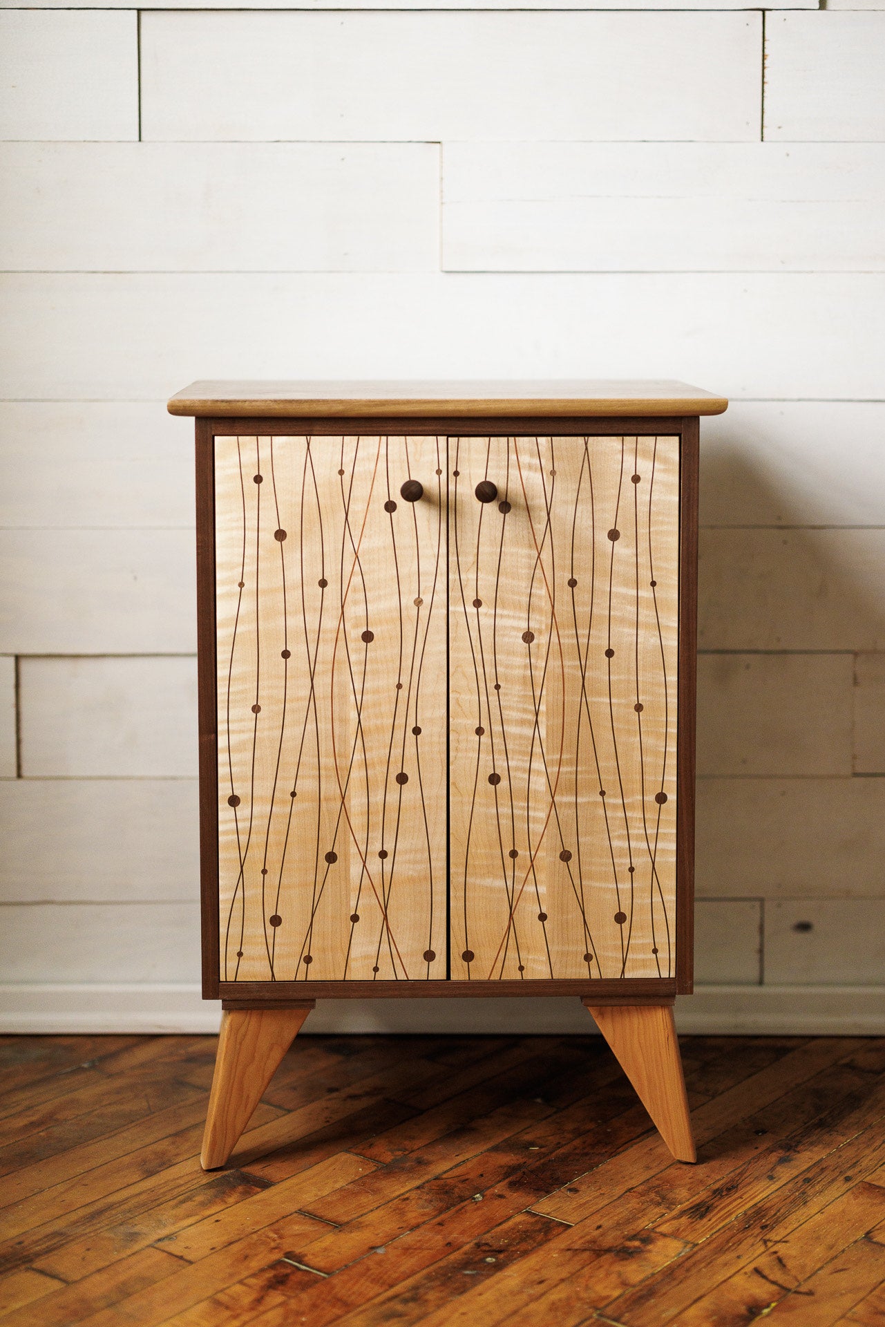 Madeline Cabinet – Studio of Steve Uren